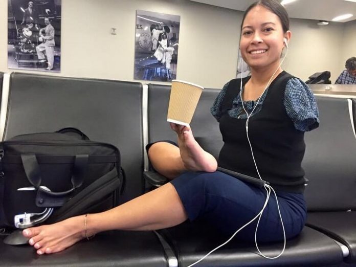 Flying with No Hands: A Woman without Hands Become First License Pilot ...